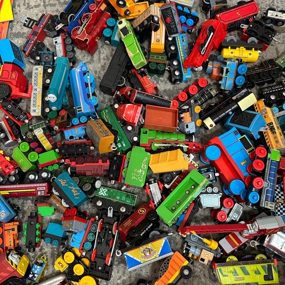 Thomas & Friends | Toys | Thomas Friends Red And Blue Toy Vehicles ...